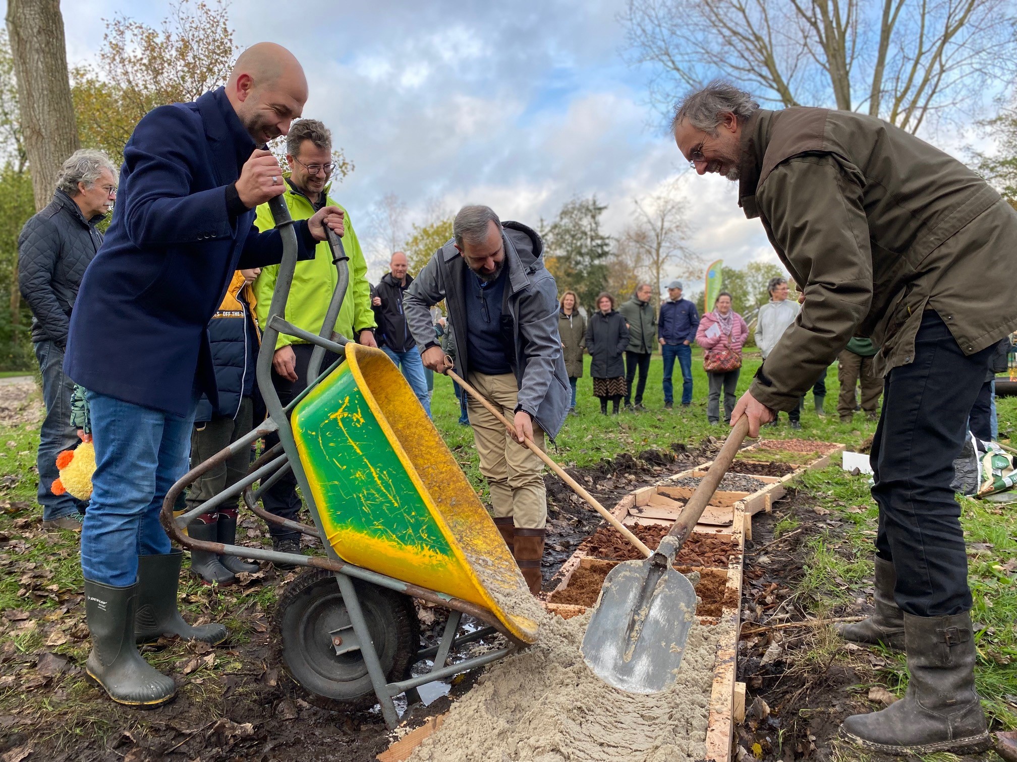 1422 Vrijwilligers zetten zich in tijdens Drentse Natuurwerkdag ...